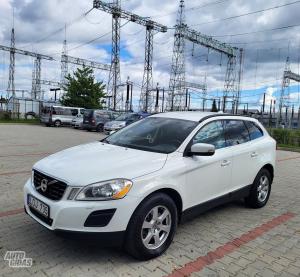 Balts Volvo XC60 2011 Šauļi, ar dzinēja tilpumu 2.00 L un nobraukumu 340 tūkst. km par 4850 €, foto 4 vietnē AUTOMOTO.COM.LV