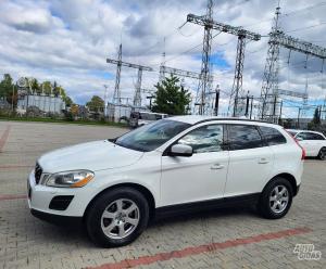 Balts Volvo XC60 2011 Šauļi, ar dzinēja tilpumu 2.00 L un nobraukumu 340 tūkst. km par 4850 €, foto 5 vietnē AUTOMOTO.COM.LV