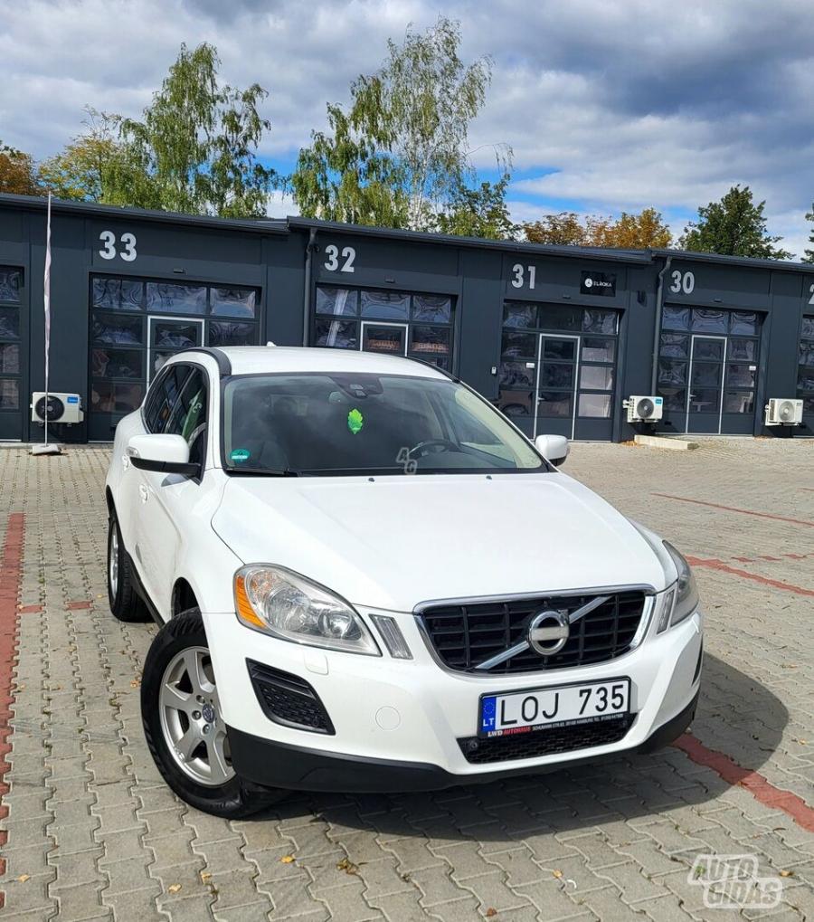Balts Volvo XC60 2011 Šauļi, ar dzinēja tilpumu 2.00 L un nobraukumu 340 tūkst. km par 4850 €, foto 7 vietnē AUTOMOTO.COM.LV