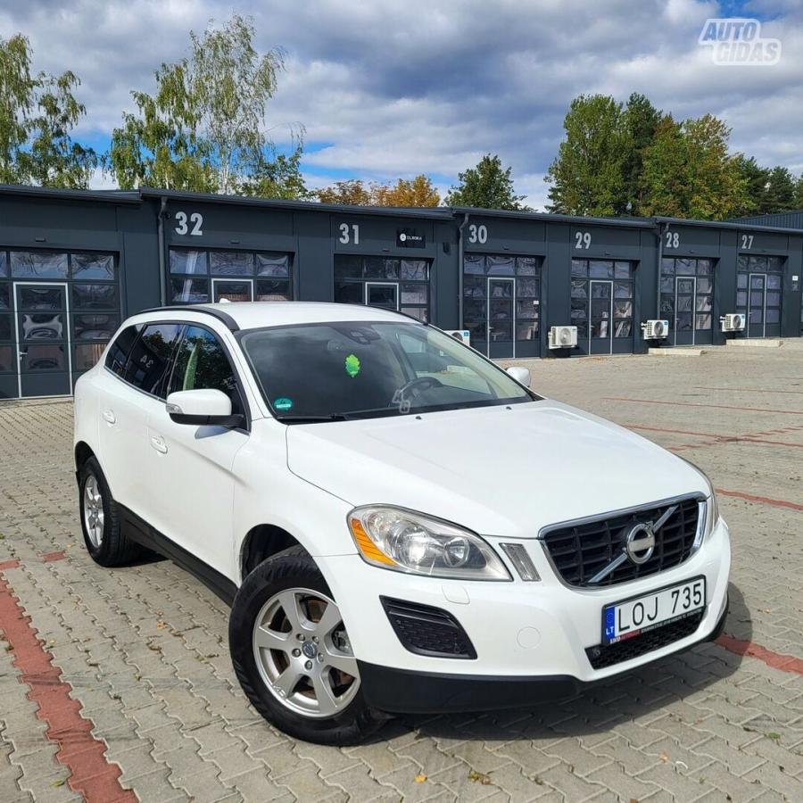 Balts Volvo XC60 2011 Šauļi, ar dzinēja tilpumu 2.00 L un nobraukumu 340 tūkst. km par 4850 €, foto 11 vietnē AUTOMOTO.COM.LV