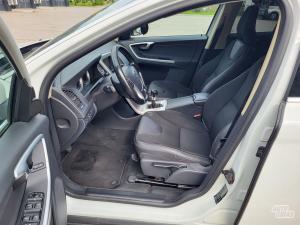 Balts Volvo XC60 2011 Šauļi, ar dzinēja tilpumu 2.00 L un nobraukumu 340 tūkst. km par 4850 €, foto 25 vietnē AUTOMOTO.COM.LV