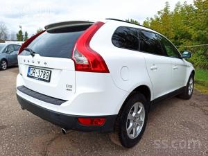 White Volvo XC60 2011 in Daugavpils, with an engine capacity of 2.40 L and mileage of 0 thousand km for 8800 €, photo 6 on AUTOMOTO.COM.LV