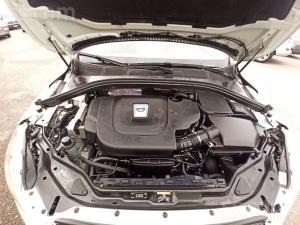 White Volvo XC60 2011 in Daugavpils, with an engine capacity of 2.40 L and mileage of 0 thousand km for 8800 €, photo 14 on AUTOMOTO.COM.LV