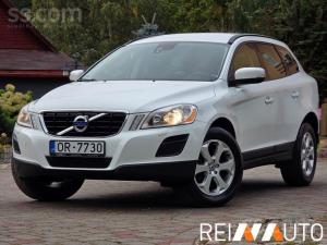 Белый Вольво ХС60 2011 в Рига, объемом двигателя 2.00 л и пробегом 299 тыс. км за 8950 €, фото  на AUTOMOTO.COM.LV