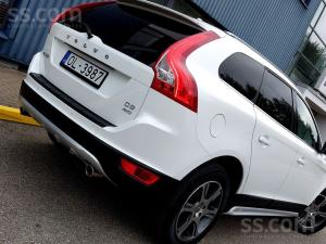 White Volvo XC60 2011 in Riga, with an engine capacity of 2.40 L and mileage of 241 thousand km for 9980 €, photo 13 on AUTOMOTO.COM.LV