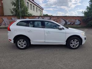 Белый Вольво ХС60 2011 в Шяуляй, объемом двигателя 2.00 л и пробегом 365 тыс. км за 4999 €, фото 9 на AUTOMOTO.COM.LV