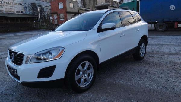 Balts Volvo XC60 2012 Joniškis, ar dzinēja tilpumu 1.98 L un nobraukumu 233 tūkst. km par 7348 €, foto 6 vietnē AUTOMOTO.COM.LV