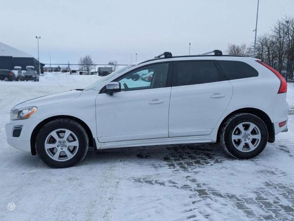 White Volvo XC60 2012 in Kaunas, with an engine capacity of 2.40 L and mileage of 276 thousand km for 5850 €, photo 3 on AUTOMOTO.COM.LV