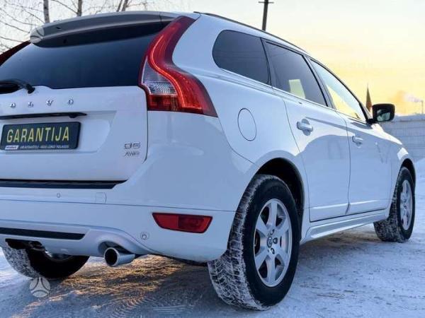 Balts Volvo XC60 2012 Šauļi, ar dzinēja tilpumu 2.40 L un nobraukumu 260 tūkst. km par 11950 €, foto 8 vietnē AUTOMOTO.COM.LV