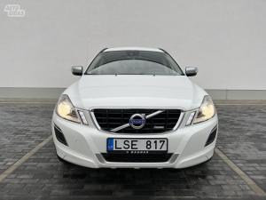 White Volvo XC60 2012 in Kaunas, with an engine capacity of 2.00 L and mileage of 270 thousand km for 9950 €, photo 3 on AUTOMOTO.COM.LV