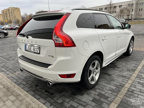 Balts Volvo XC60 2012 Kauņa, ar dzinēja tilpumu 2.00 L un nobraukumu 270 tūkst. km par 9950 €, foto 6 vietnē AUTOMOTO.COM.LV