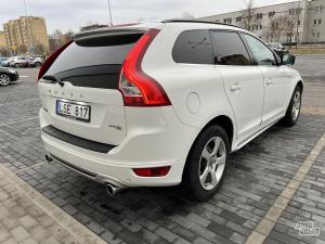 White Volvo XC60 2012 in Kaunas, with an engine capacity of 2.00 L and mileage of 270 thousand km for 9950 €, photo 6 on AUTOMOTO.COM.LV