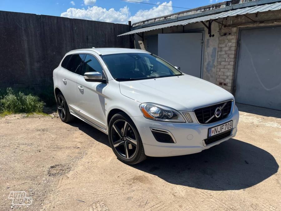 White Volvo XC60 2012 in Jonava, with an engine capacity of 2.00 L and mileage of 336 thousand km for 8300 €, photo 1 on AUTOMOTO.COM.LV
