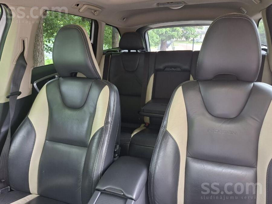 Balts Volvo XC60 2012 Rīga, ar dzinēja tilpumu 2.40 L un nobraukumu 277 tūkst. km par 9590 €, foto 11 vietnē AUTOMOTO.COM.LV