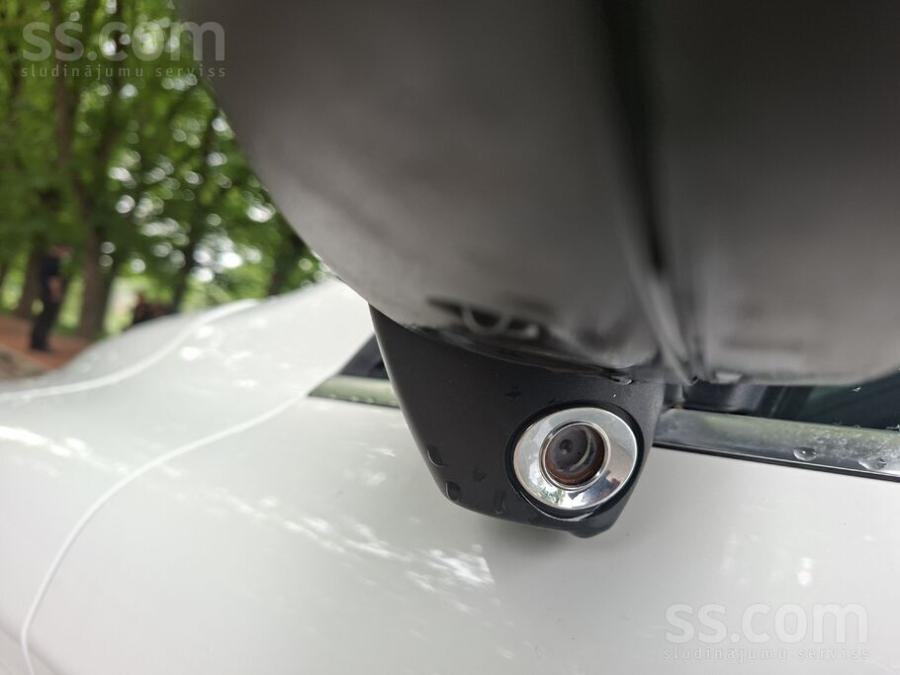 Balts Volvo XC60 2012 Rīga, ar dzinēja tilpumu 2.40 L un nobraukumu 277 tūkst. km par 9590 €, foto 16 vietnē AUTOMOTO.COM.LV