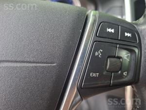 Balts Volvo XC60 2012 Rīga, ar dzinēja tilpumu 2.40 L un nobraukumu 277 tūkst. km par 9590 €, foto 23 vietnē AUTOMOTO.COM.LV