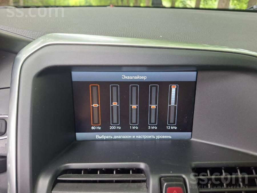 Balts Volvo XC60 2012 Rīga, ar dzinēja tilpumu 2.40 L un nobraukumu 277 tūkst. km par 9590 €, foto 26 vietnē AUTOMOTO.COM.LV