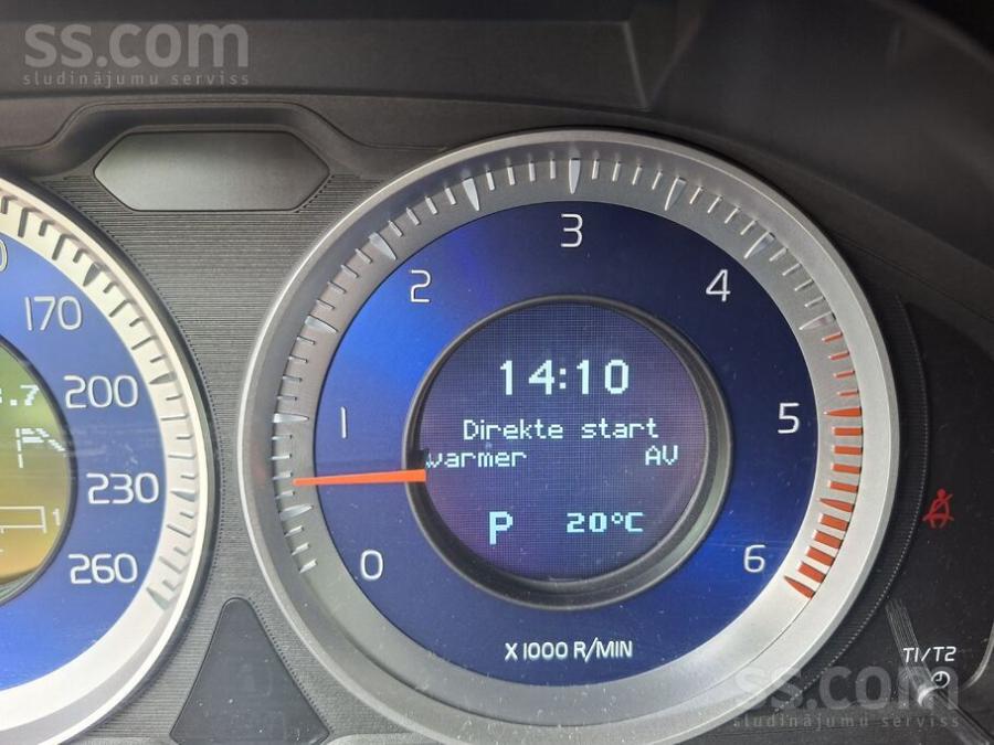Balts Volvo XC60 2012 Rīga, ar dzinēja tilpumu 2.40 L un nobraukumu 277 tūkst. km par 9590 €, foto 27 vietnē AUTOMOTO.COM.LV