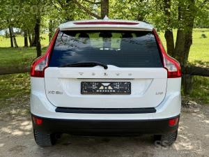 Balts Volvo XC60 2012 Rīga, ar dzinēja tilpumu 2.40 L un nobraukumu 248 tūkst. km par 9450 €, foto 6 vietnē AUTOMOTO.COM.LV
