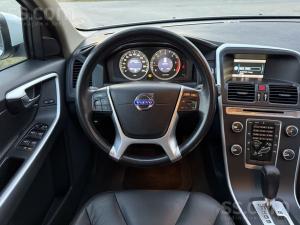 Balts Volvo XC60 2012 Rīga, ar dzinēja tilpumu 2.40 L un nobraukumu 248 tūkst. km par 9450 €, foto 17 vietnē AUTOMOTO.COM.LV