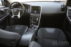 Balts Volvo XC60 2012 Rīga, ar dzinēja tilpumu 2.00 L un nobraukumu 223 tūkst. km par 7990 €, foto 7 vietnē AUTOMOTO.COM.LV