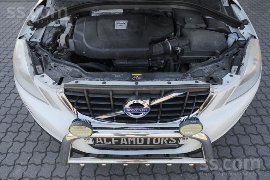 Balts Volvo XC60 2012 Rīga, ar dzinēja tilpumu 2.00 L un nobraukumu 223 tūkst. km par 7990 €, foto 16 vietnē AUTOMOTO.COM.LV