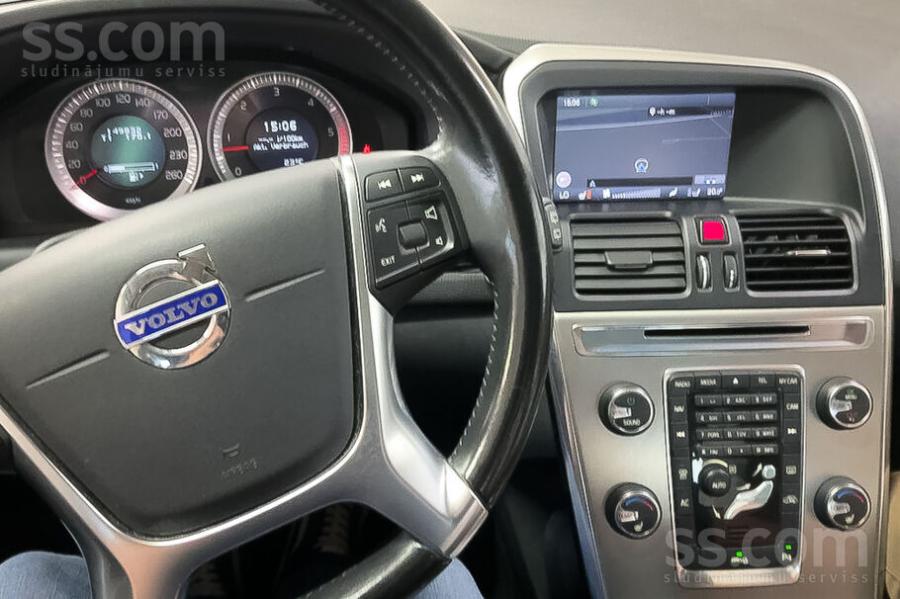 Balts Volvo XC60 2012 Tukums, ar dzinēja tilpumu 2.00 L un nobraukumu 149 tūkst. km par 12490 €, foto 6 vietnē AUTOMOTO.COM.LV