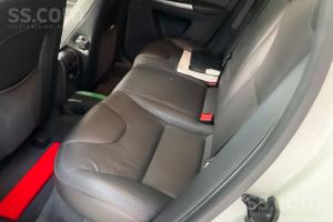 Balts Volvo XC60 2012 Tukums, ar dzinēja tilpumu 2.00 L un nobraukumu 149 tūkst. km par 12490 €, foto 7 vietnē AUTOMOTO.COM.LV