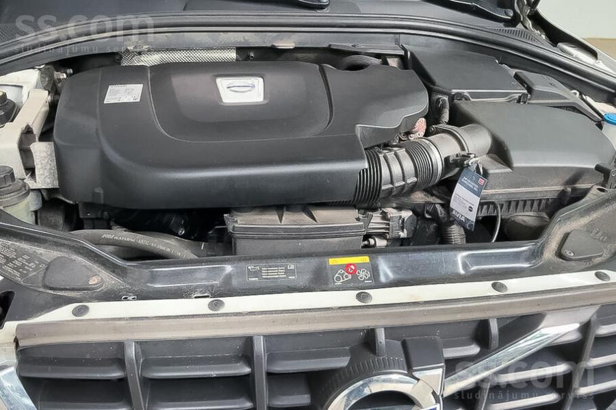 Balts Volvo XC60 2012 Tukums, ar dzinēja tilpumu 2.00 L un nobraukumu 149 tūkst. km par 12490 €, foto 10 vietnē AUTOMOTO.COM.LV