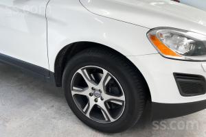 Balts Volvo XC60 2012 Tukums, ar dzinēja tilpumu 2.00 L un nobraukumu 149 tūkst. km par 12490 €, foto 13 vietnē AUTOMOTO.COM.LV