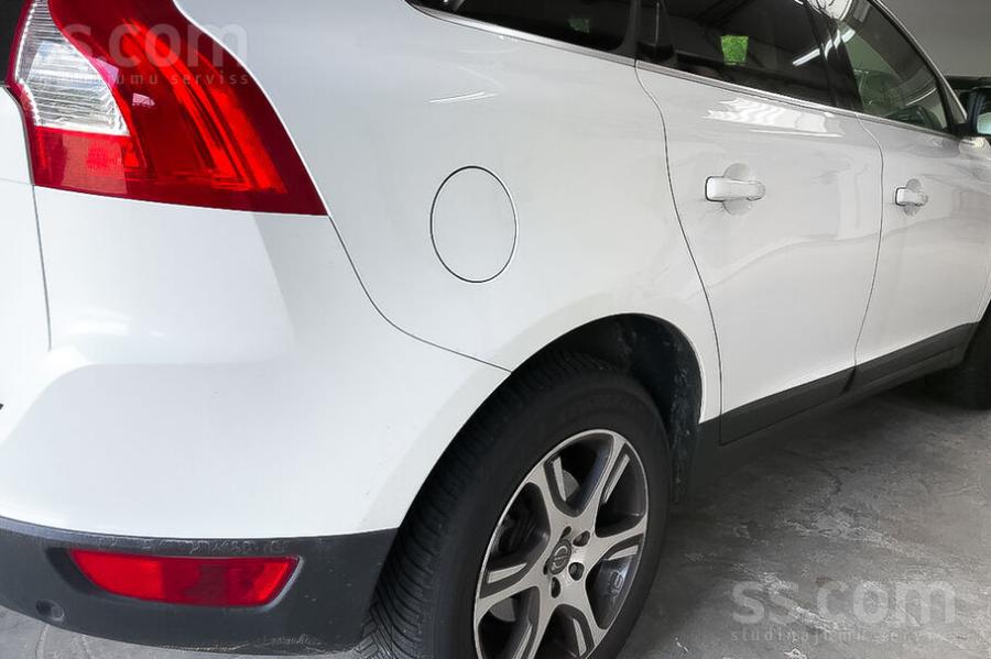 Balts Volvo XC60 2012 Tukums, ar dzinēja tilpumu 2.00 L un nobraukumu 149 tūkst. km par 12490 €, foto 14 vietnē AUTOMOTO.COM.LV