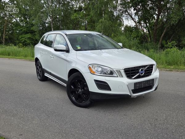White Volvo XC60 2012 in Kaunas, with an engine capacity of 2.40 L and mileage of 266 thousand km for 8650 €, photo 3 on AUTOMOTO.COM.LV