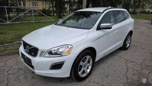 White Volvo XC60 2012 in Siauliai, with an engine capacity of 2.40 L and mileage of 286 thousand km for 9250 €, photo  on AUTOMOTO.COM.LV