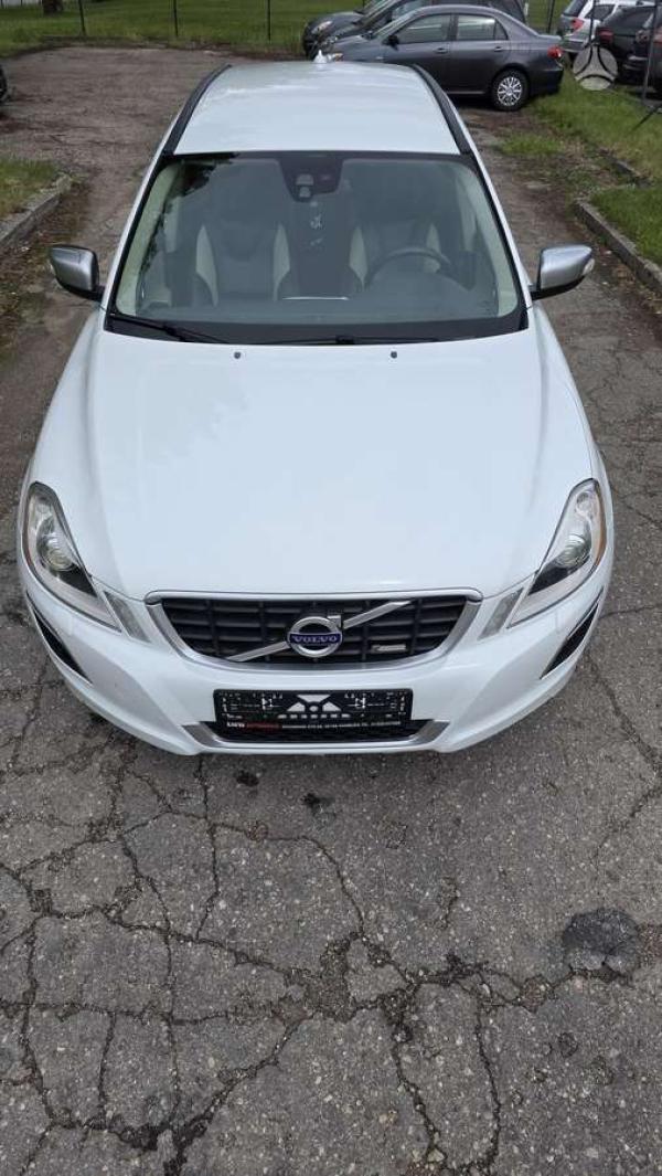 Balts Volvo XC60 2012 Šauļi, ar dzinēja tilpumu 2.40 L un nobraukumu 286 tūkst. km par 9250 €, foto 9 vietnē AUTOMOTO.COM.LV