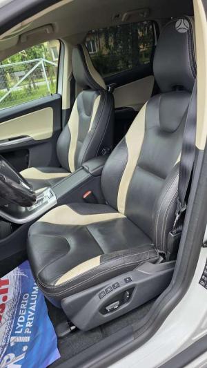 White Volvo XC60 2012 in Siauliai, with an engine capacity of 2.40 L and mileage of 286 thousand km for 9250 €, photo 28 on AUTOMOTO.COM.LV