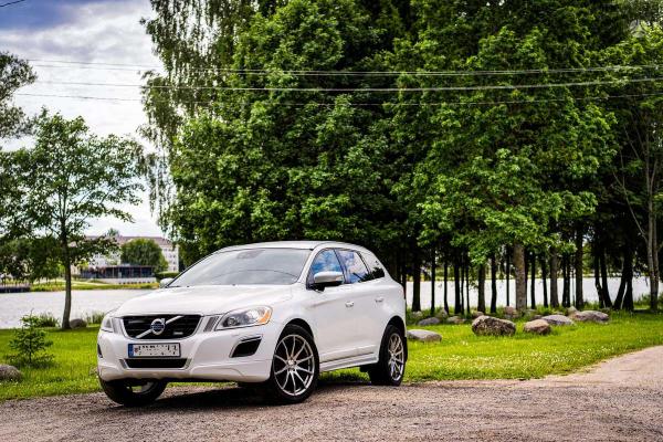 Balts Volvo XC60 2012 Širvintos, ar dzinēja tilpumu 2.40 L un nobraukumu 311 tūkst. km par 10500 €, foto 4 vietnē AUTOMOTO.COM.LV