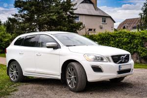 White Volvo XC60 2012 in Sirvintos, with an engine capacity of 2.40 L and mileage of 311 thousand km for 10500 €, photo 10 on AUTOMOTO.COM.LV