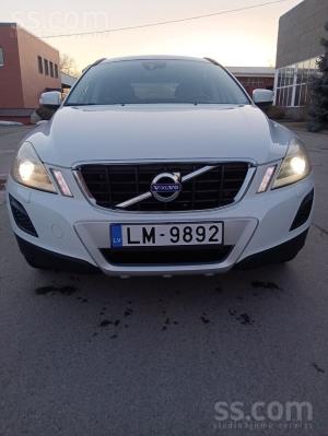 Balts Volvo XC60 2012 Jelgava, ar dzinēja tilpumu 2.40 L un nobraukumu 254 tūkst. km par 8880 €, foto 7 vietnē AUTOMOTO.COM.LV