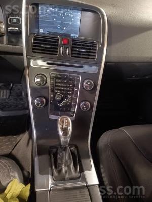 Balts Volvo XC60 2012 Jelgava, ar dzinēja tilpumu 2.40 L un nobraukumu 254 tūkst. km par 8880 €, foto 9 vietnē AUTOMOTO.COM.LV