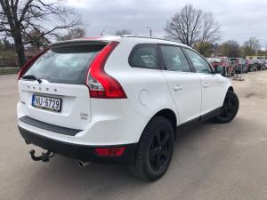 White Volvo XC60 2012 in Riga, with an engine capacity of 2.40 L and mileage of 189 thousand km for 12450 €, photo 5 on AUTOMOTO.COM.LV