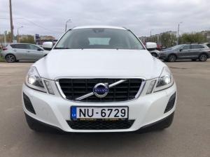 White Volvo XC60 2012 in Riga, with an engine capacity of 2.40 L and mileage of 189 thousand km for 12450 €, photo 6 on AUTOMOTO.COM.LV