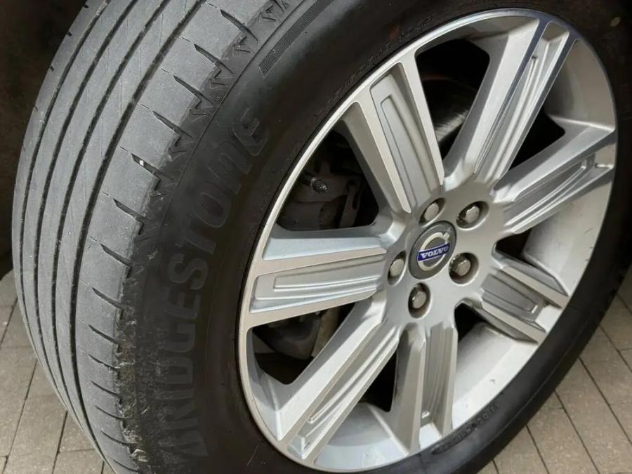 Белый Вольво ХС60 2012 в Резекне, объемом двигателя 2.40 л и пробегом 253 тыс. км за 9990 €, фото 10 на AUTOMOTO.COM.LV