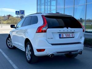 White Volvo XC60 2012 in Rezekne, with an engine capacity of 2.40 L and mileage of 280 thousand km for 10990 €, photo 6 on AUTOMOTO.COM.LV