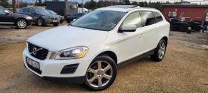 White Volvo XC60 2012 in Riga, with an engine capacity of 2.40 L and mileage of 287 thousand km for 10500 €, photo 4 on AUTOMOTO.COM.LV