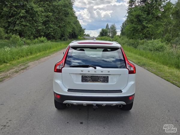 Balts Volvo XC60 2012 Kauņa, ar dzinēja tilpumu 2.40 L un nobraukumu 269 tūkst. km par 8490 €, foto 5 vietnē AUTOMOTO.COM.LV