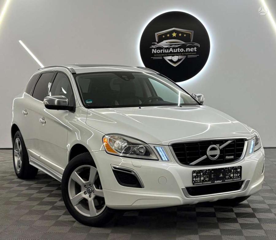 White Volvo XC60 2012 in Marijampole, with an engine capacity of 2.40 L and mileage of 290 thousand km for 10999 €, photo 1 on AUTOMOTO.COM.LV