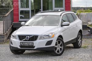 White Volvo XC60 2012 in Riga, with an engine capacity of 2.40 L and mileage of 251 thousand km for 8990 €, photo  on AUTOMOTO.COM.LV