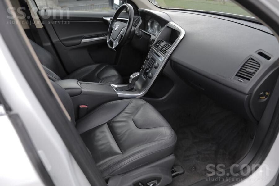 White Volvo XC60 2012 in Riga, with an engine capacity of 2.40 L and mileage of 251 thousand km for 8990 €, photo 9 on AUTOMOTO.COM.LV