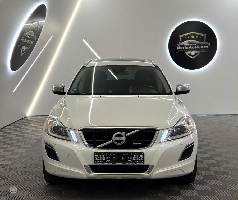White Volvo XC60 2012 in Marijampole, with an engine capacity of 2.40 L and mileage of 290 thousand km for 10450 €, photo 29 on AUTOMOTO.COM.LV