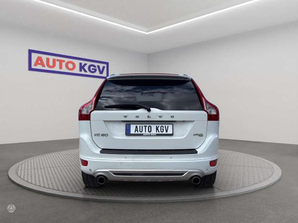 Balts Volvo XC60 2012 Kauņa, ar dzinēja tilpumu 2.00 L un nobraukumu 396 tūkst. km par 6299 €, foto 4 vietnē AUTOMOTO.COM.LV